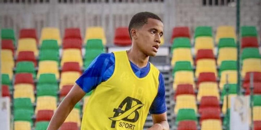 Découvrir Oumar Ngom: le prodige mauritanien du football - AfricaFootUnited