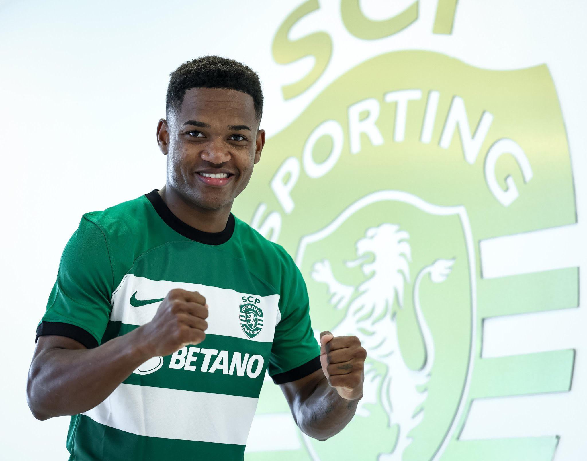 Portugal : Geny Catamo rempile avec le Sporting CP - AfricaFootUnited