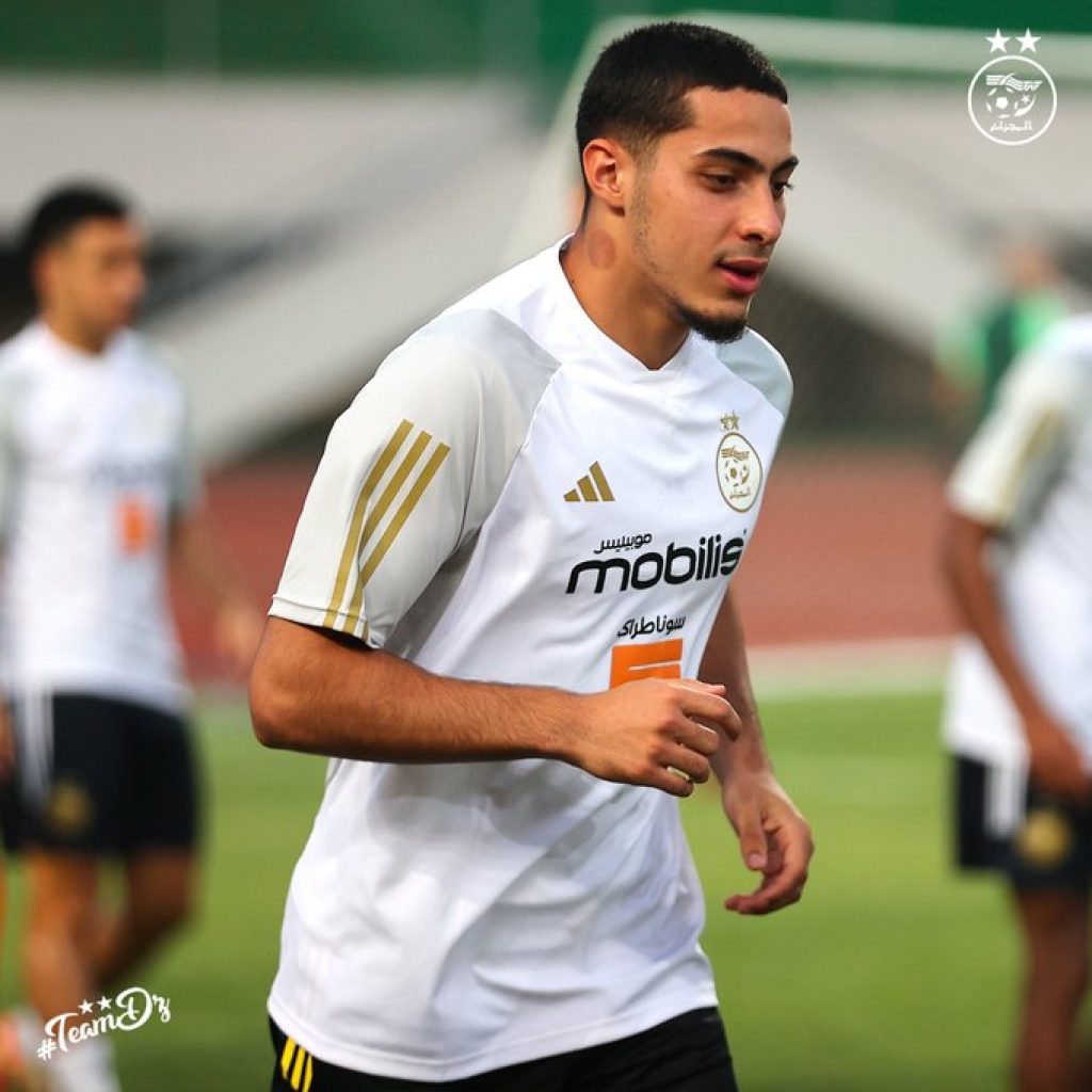 Eintracht Francfort : Farès Chaibi dans le top 7 des meilleurs joueurs ...