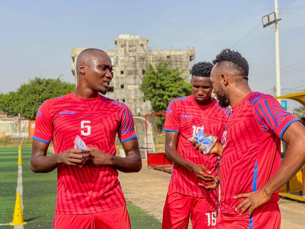 Guinée - Ligue 1 : Horoya AC renoue avec les entraînements ...