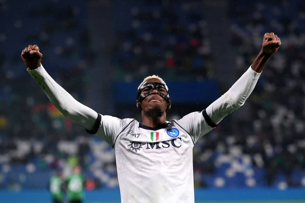 Italie - Serie A : Victor Osimhen double buteur contre Sassuolo - AfricaFootUnited