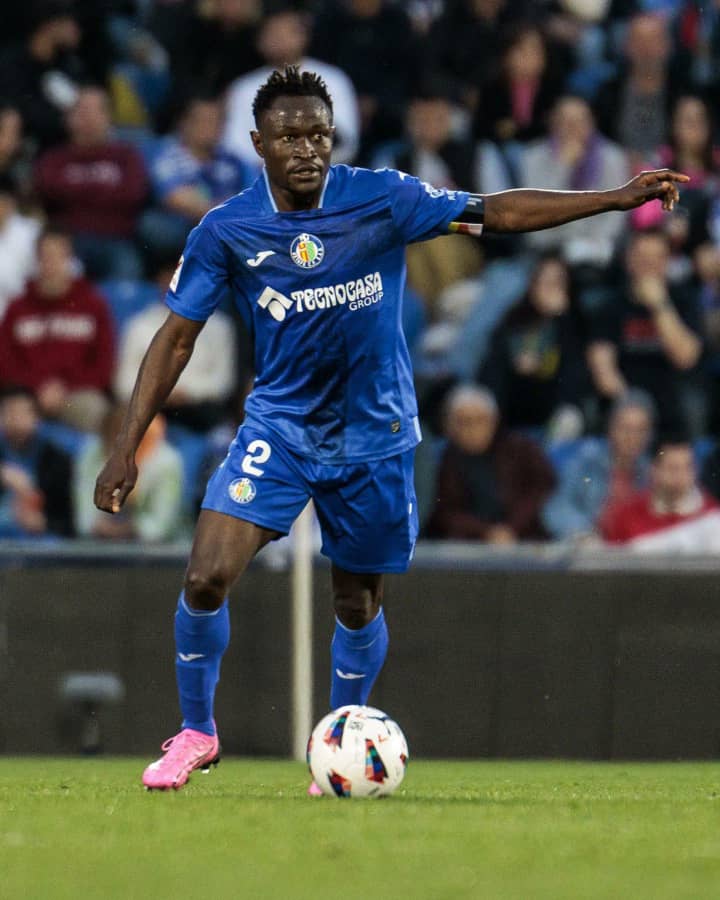 Espagne : Djene Dakonam honoré, Getafe rend hommage à son capitaine ...