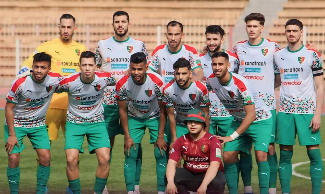 MC Alger : Premier entraînement dans le nouveau centre du club ...