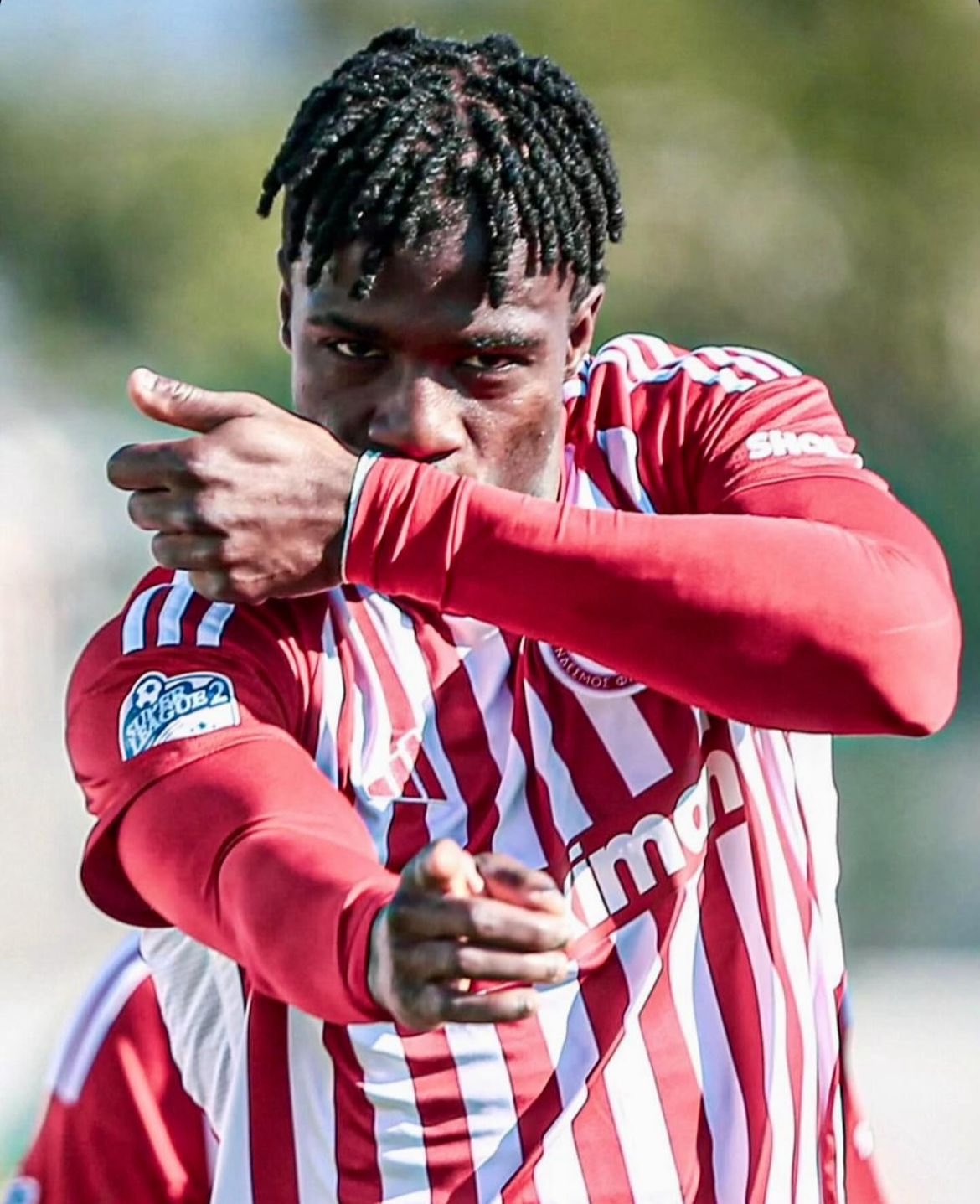 Grèce : Algassime Bah doit-il quitter Olympiakós FC ? - AfricaFootUnited