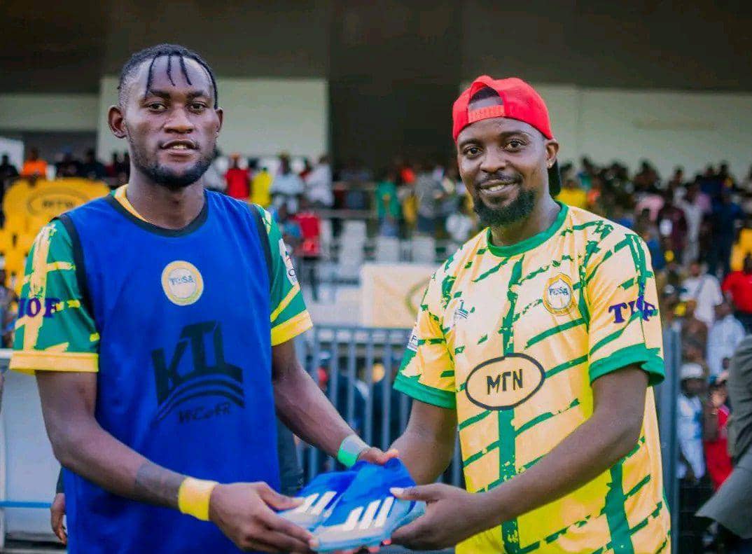 Cameroun - Playoffs : Les fans de Yong Sports Académy offrent un cadeau ...