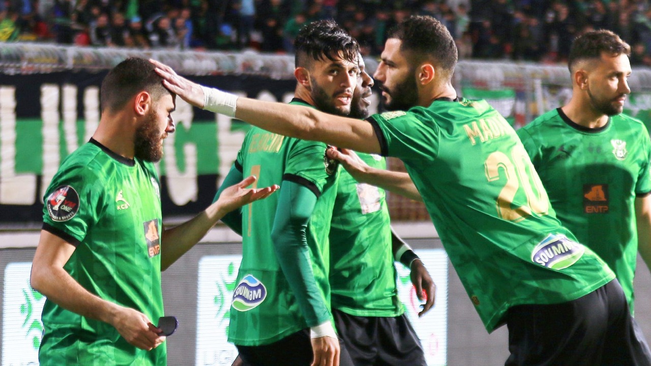 Coupe d'Algérie: Mohamed Amine Madani ouvre le score pour le CS ...