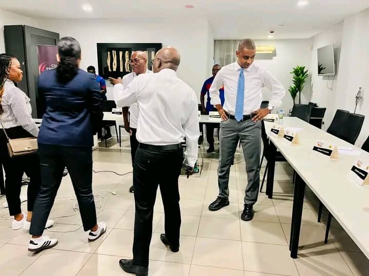 Angola : La délégation de la FIFA inspecte le centre sportif de Sekele ...