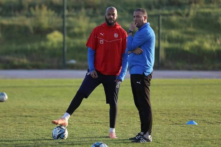 CR Belouizdad : Revoilà Rais M'bolhi ! - AfricaFootUnited CR Belouizdad : Revoilà Rais M'bolhi ! - AfricaFootUnited