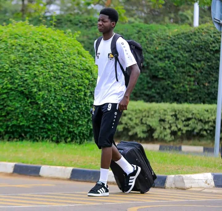 Rwanda - APR FC : “Une nouvelle aventure débute pour moi”, Mamadou Sy ...