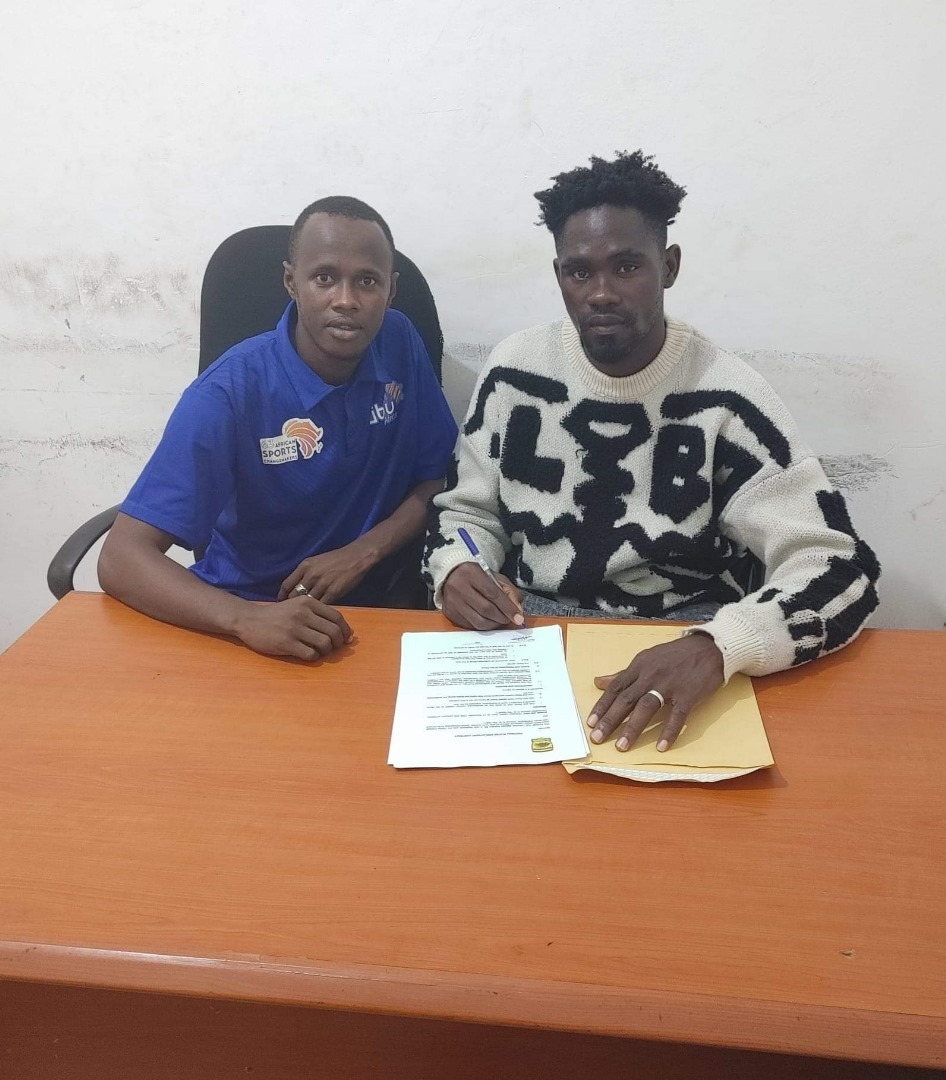 Transfert : Joseph Ablorh s'engage avec Asante Kotoko - AfricaFootUnited