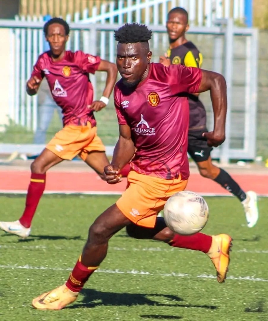 Transfert : Swithbert Kum signe son retour au Lioli FC - AfricaFootUnited