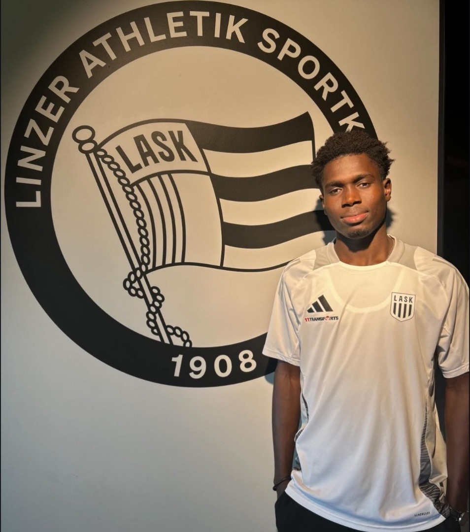 Transfert : Papa Keba Cisse s'engage avec LASK - AfricaFootUnited