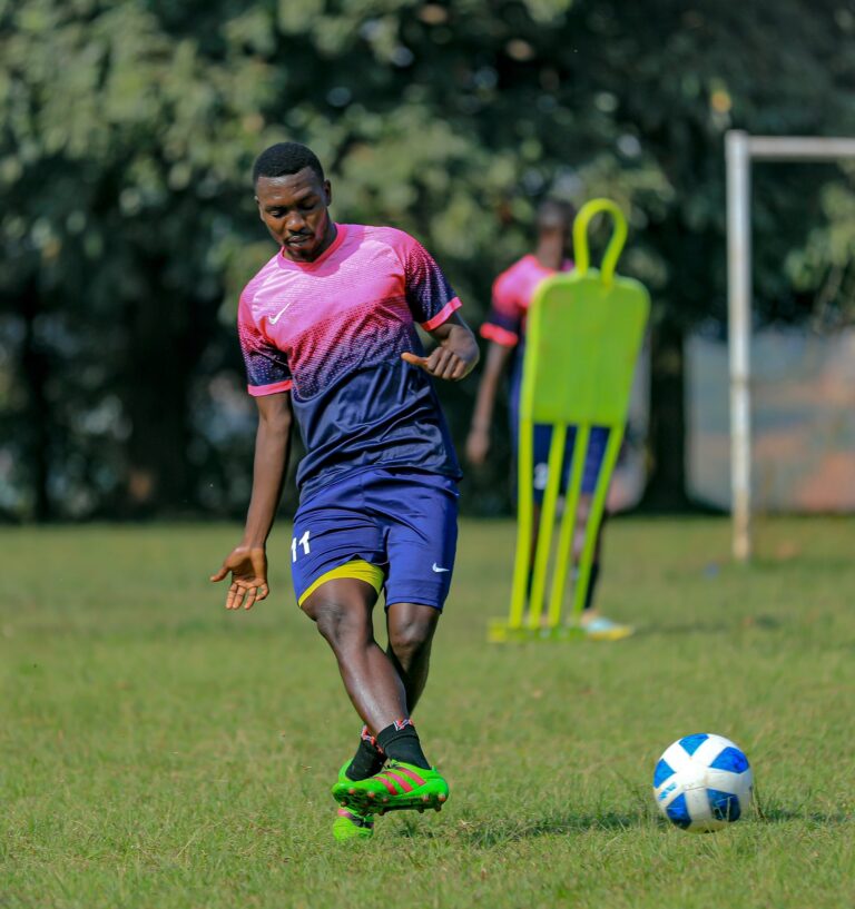 Transfert : Andrew Samson Kigozi pose ses valises à l'UPDF ...