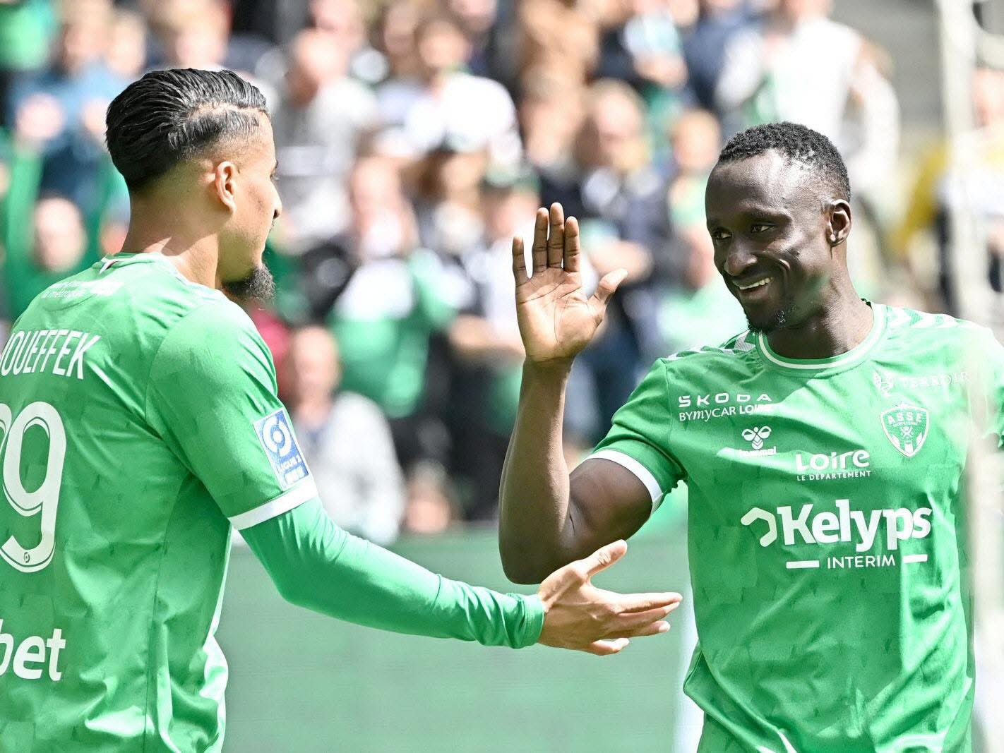 France - AS Saint-Étienne : Ibrahima Wadji et Aïmen Moueffek forfaits ...