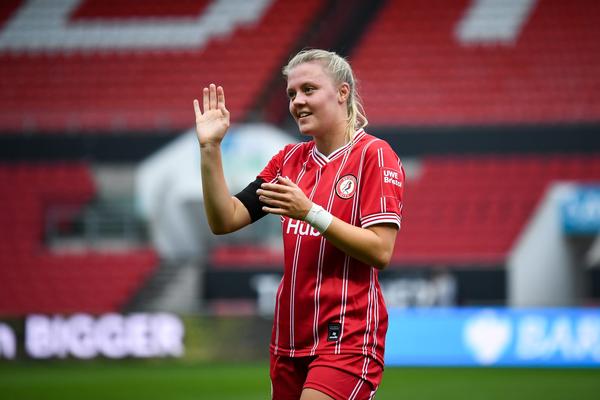 Transfert : Jess Simpson rejoint Bristol City Women en prêt ...