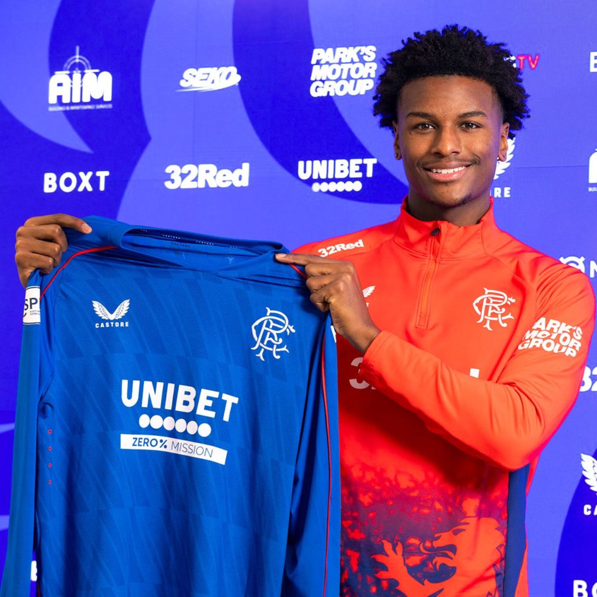 Transfert : Rafael Fernandes rejoint les Glasgow Rangers - AfricaFootUnited