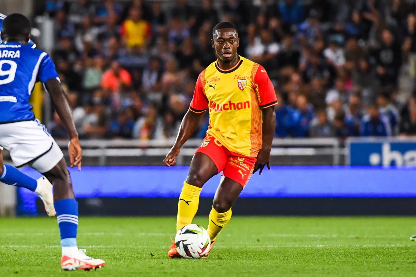 RC Lens : Nampalys Mendy, l'indésirable devenu un joueur d'équilibre - AfricaFootUnited