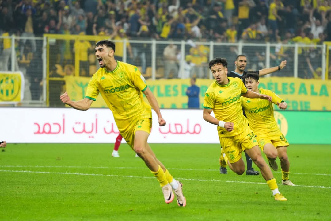 Algérie/Ligue 1 Mobilis (24ème journée) : La JSK s'offre le CRB et menace le MCA - AfricaFootUnited