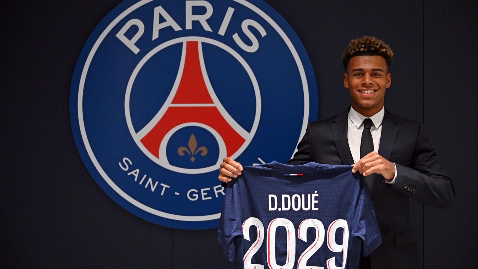 Ligue 1 : Désiré Doué voit son but avec le PSG contre Lille désigné ...