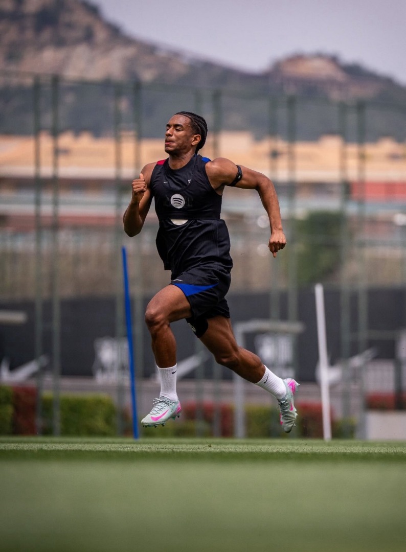 FC Barcelone : Alejandro Baldé retrouve le groupe avant le Clásico ...