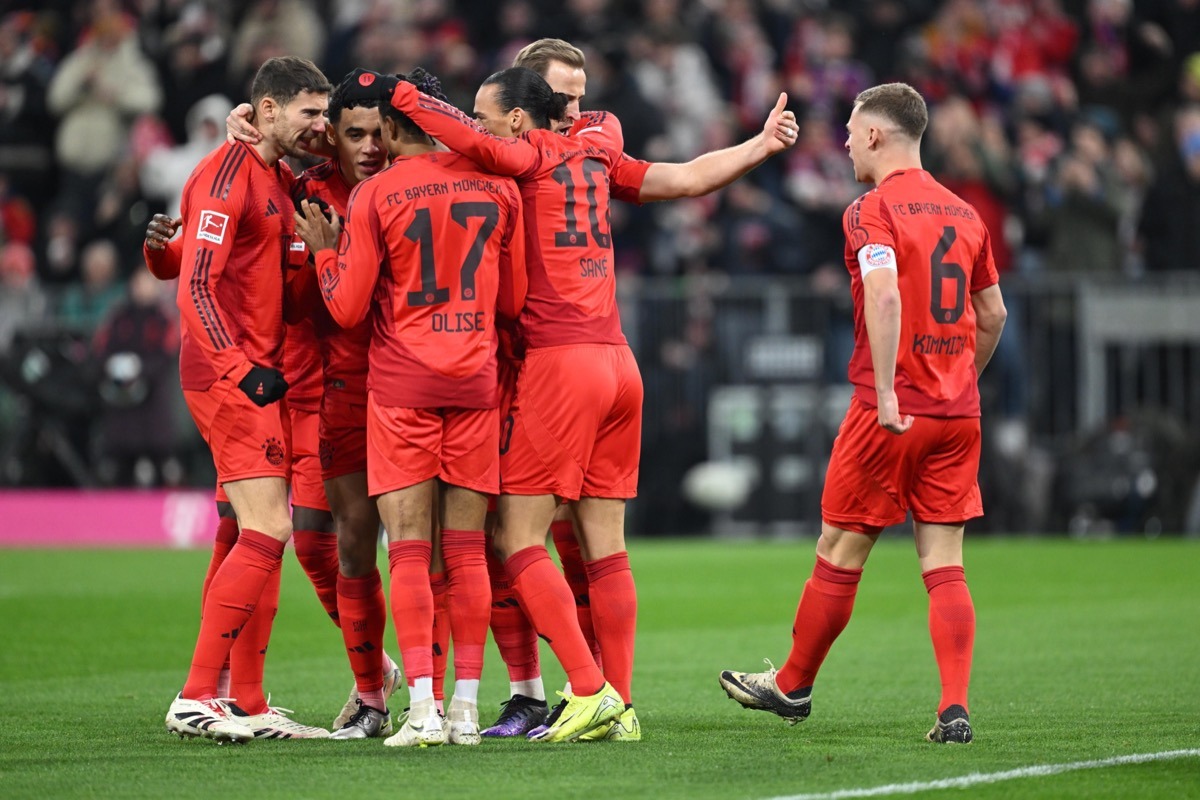 Les compositions officielles du match Bayern Munich vs Auckland City