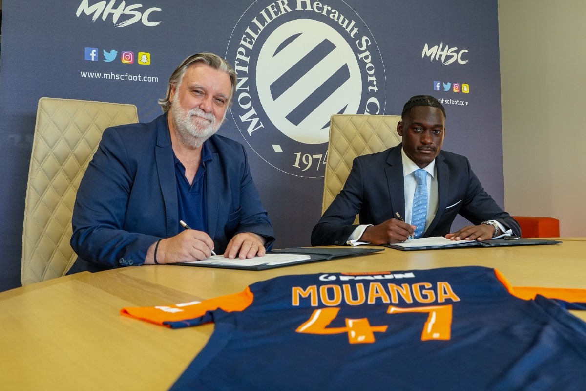 Ligue 2 BKT : Mouanga signe son premier contrat professionnel avec ...