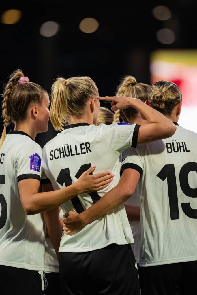 Euro Féminin (J1) : Allemagne - Pologne; Compositions officielles ...