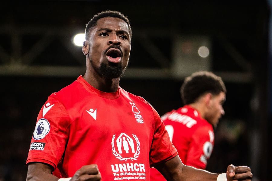 Persepolis FC : Serge Aurier tente sa chance du côté de l'Iran ...