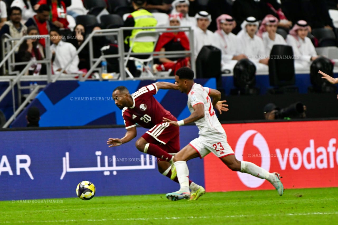 Direct - Qatar vs Tunisie (0-2) : Carton rouge pour Seifeddine Jaziri (66') - AfricaFootUnited
