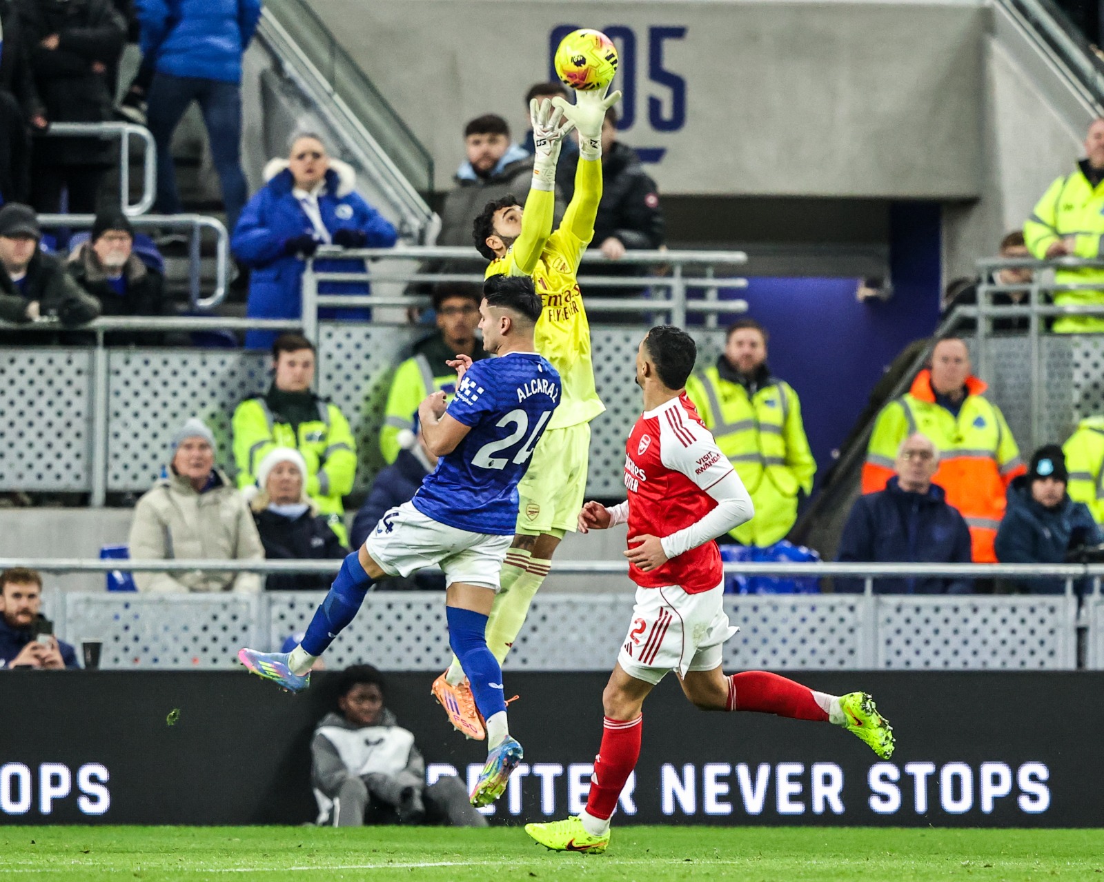 Premier League (J17) : Arsenal fait l'essentiel face à Everton, Leeds ...