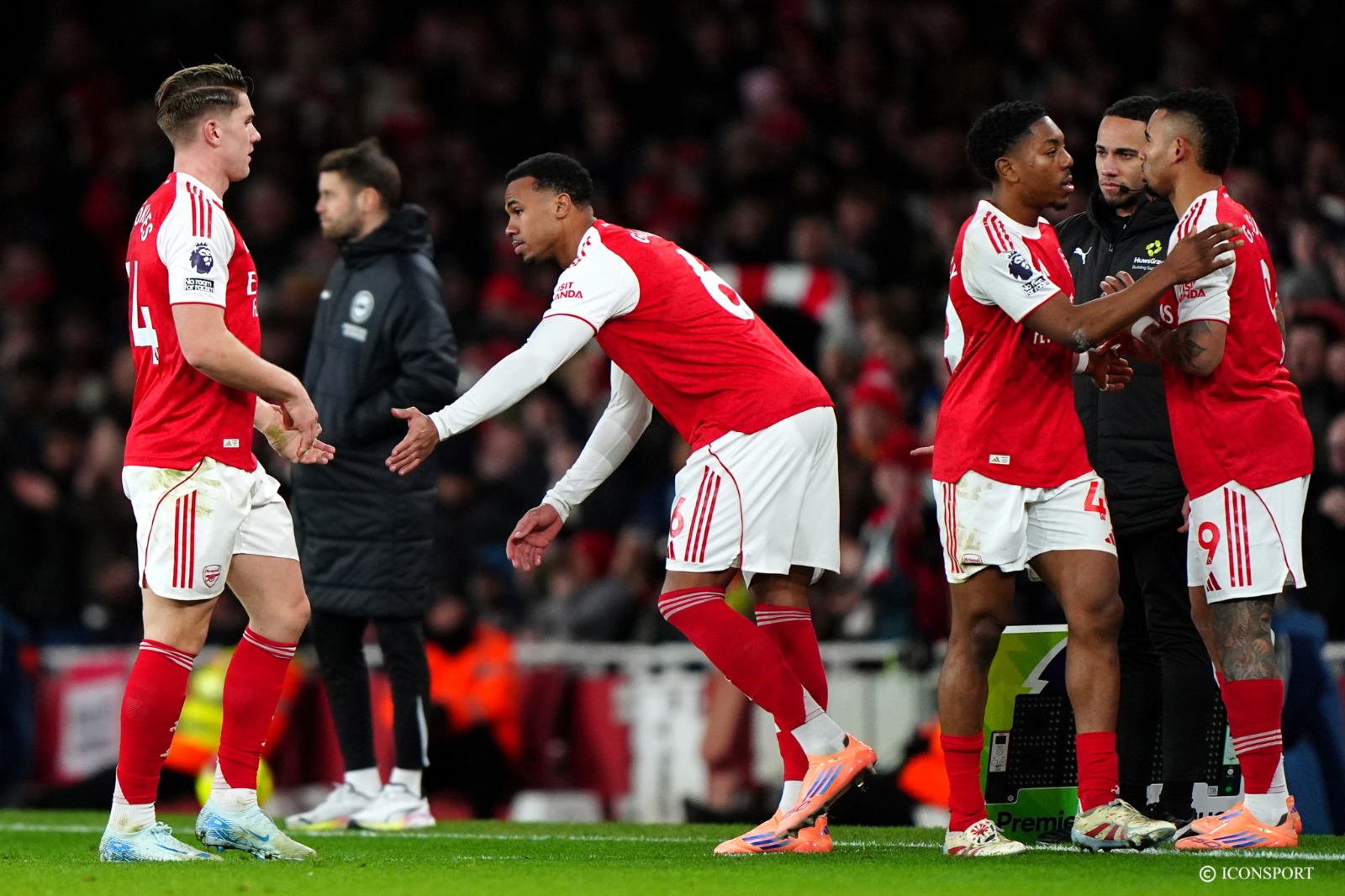 Premier League (J19) : choc au sommet entre Arsenal et Aston Villa à l ...