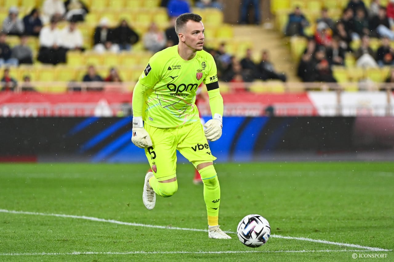 Ligue 1 : le gardien de Monaco Philip Kohn soutient Pocognoli et se ...
